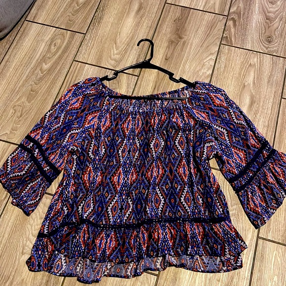 Hannah | Tops | Aztec Shirtblouse | Poshmark